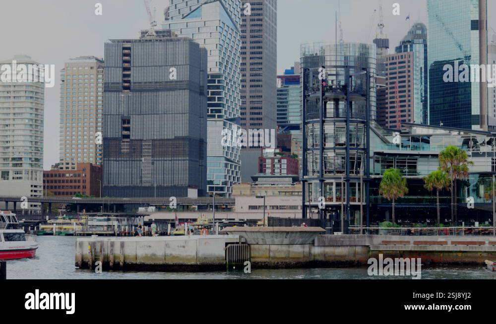 The cruise ship terminal at Circular Quay in Sydney Harbour, Australia ...