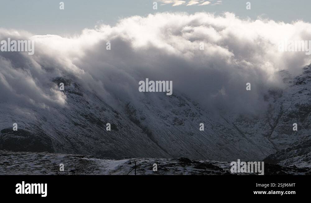 Cloud spilling over Glaramara from Hindscarth in the Lake District, UK ...