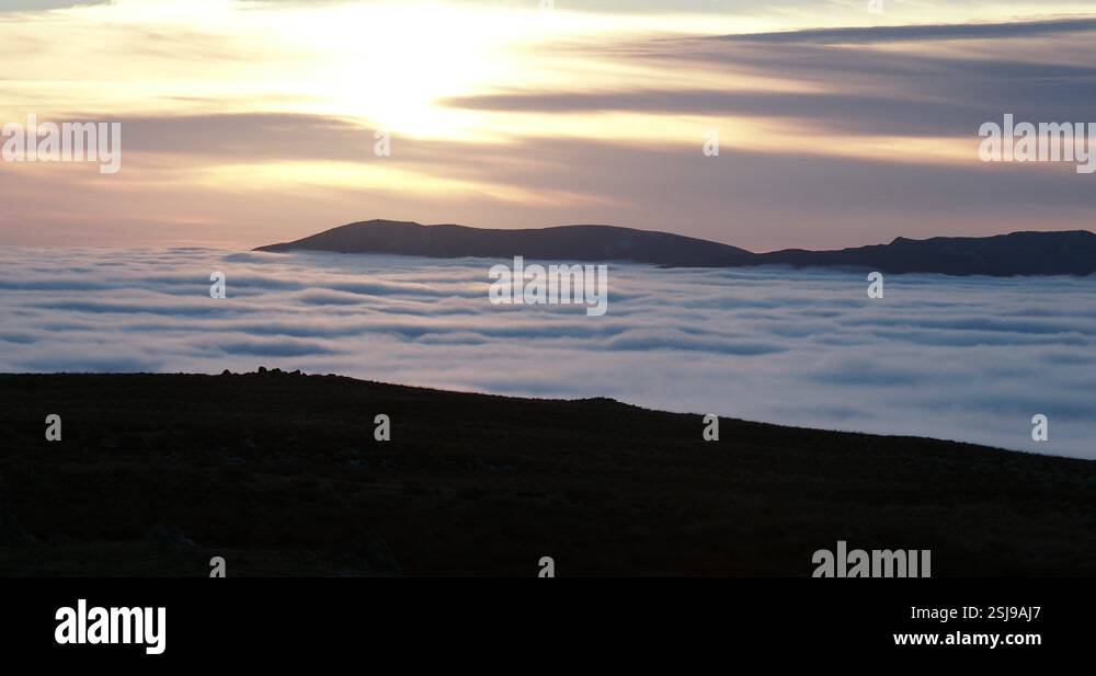 Mist from a temperature inversion from Red Screes above Ambleside, Lake ...