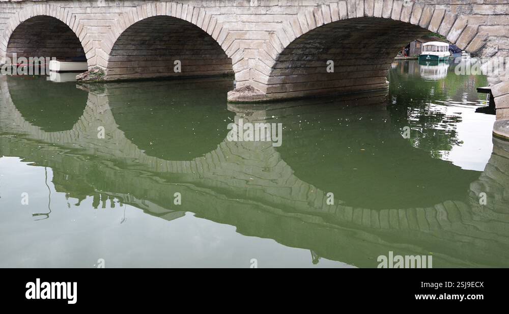 Folly bridge oxford Stock Videos & Footage - HD and 4K Video Clips - Alamy