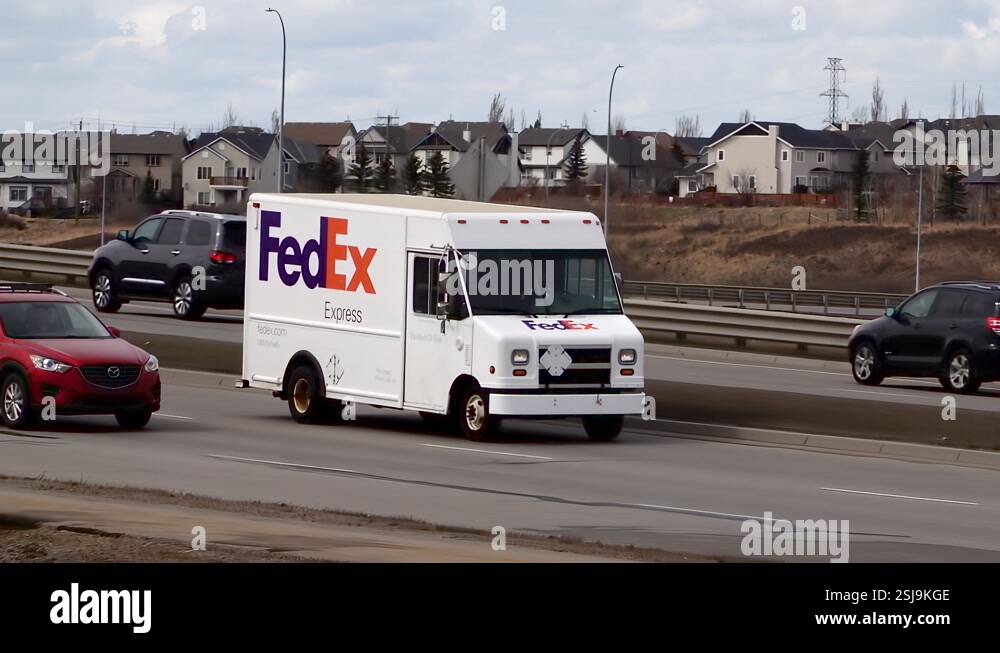 Fedex express delivery service Stock Videos & Footage - HD and 4K Video ...