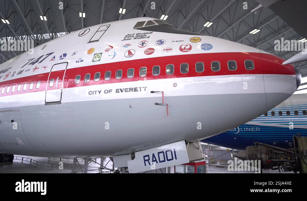 boeing 747 at boeing museum Stock Video Footage - Alamy