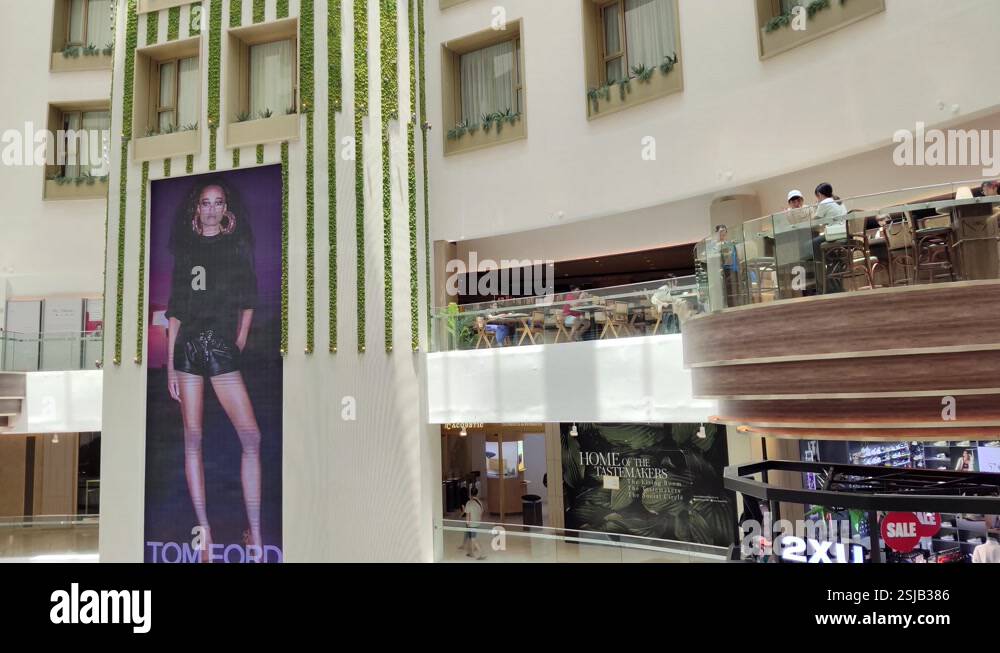 Taiwanese bookstore Eslite Spectrum in The Starhill Gallery luxury mall ...