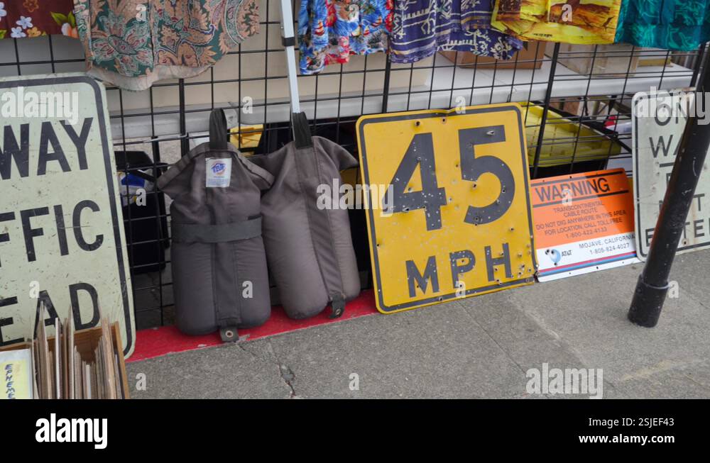 Relic signs Stock Videos & Footage - HD and 4K Video Clips - Alamy