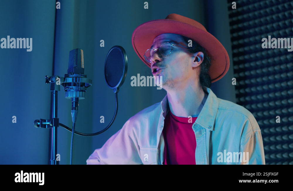 Musician singer Stock Videos & Footage - HD and 4K Video Clips - Alamy
