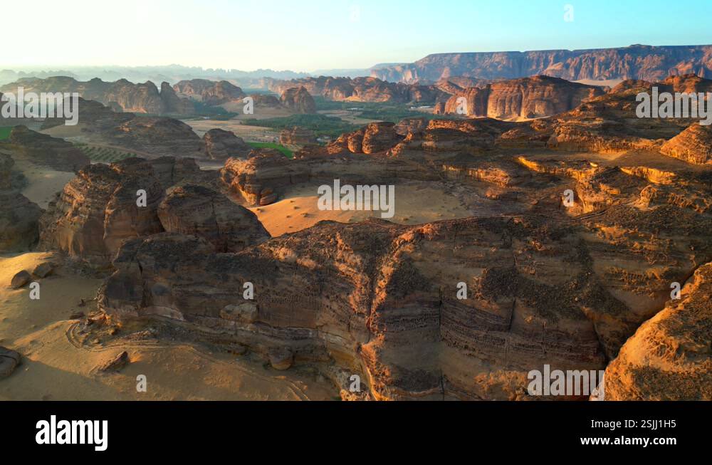 Saudi desert sunset Stock Videos & Footage - HD and 4K Video Clips - Alamy