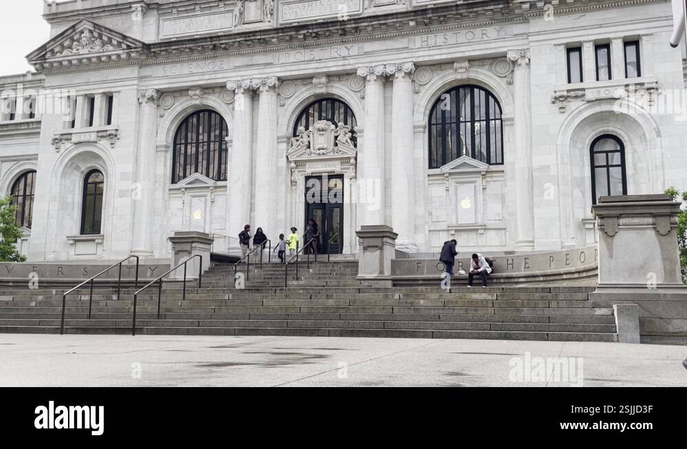 Applestore Stock Videos & Footage - HD and 4K Video Clips - Alamy