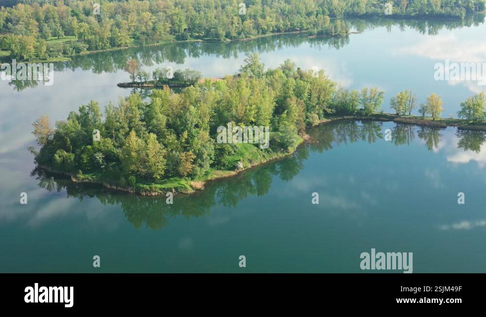 Wooded island Stock Videos & Footage - HD and 4K Video Clips - Alamy