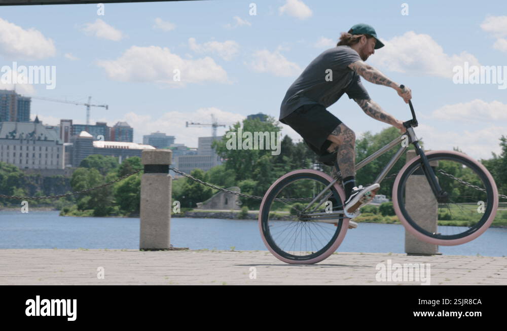 Mountain bike trick Stock Videos & Footage - HD and 4K Video Clips - Alamy