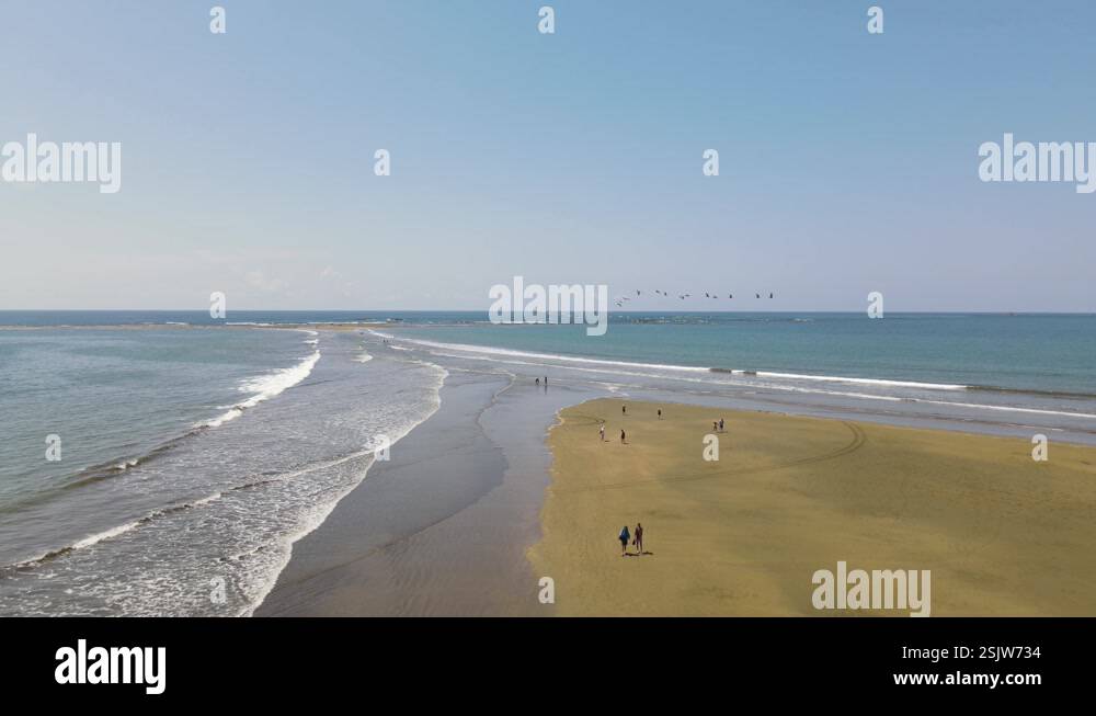 Triangle of sand Stock Videos & Footage - HD and 4K Video Clips - Alamy