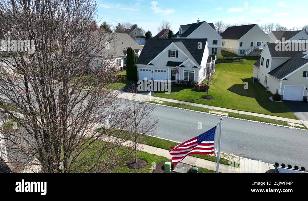 Spring american flag Stock Videos & Footage - HD and 4K Video Clips - Alamy