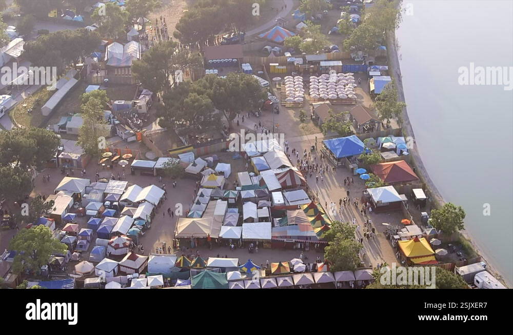 Marquee display play Stock Videos & Footage - HD and 4K Video Clips - Alamy