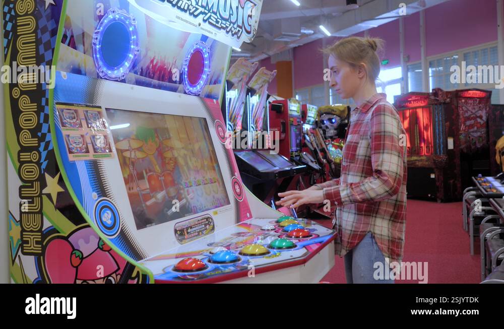 Rhythm game japan Stock Videos & Footage - HD and 4K Video Clips - Alamy