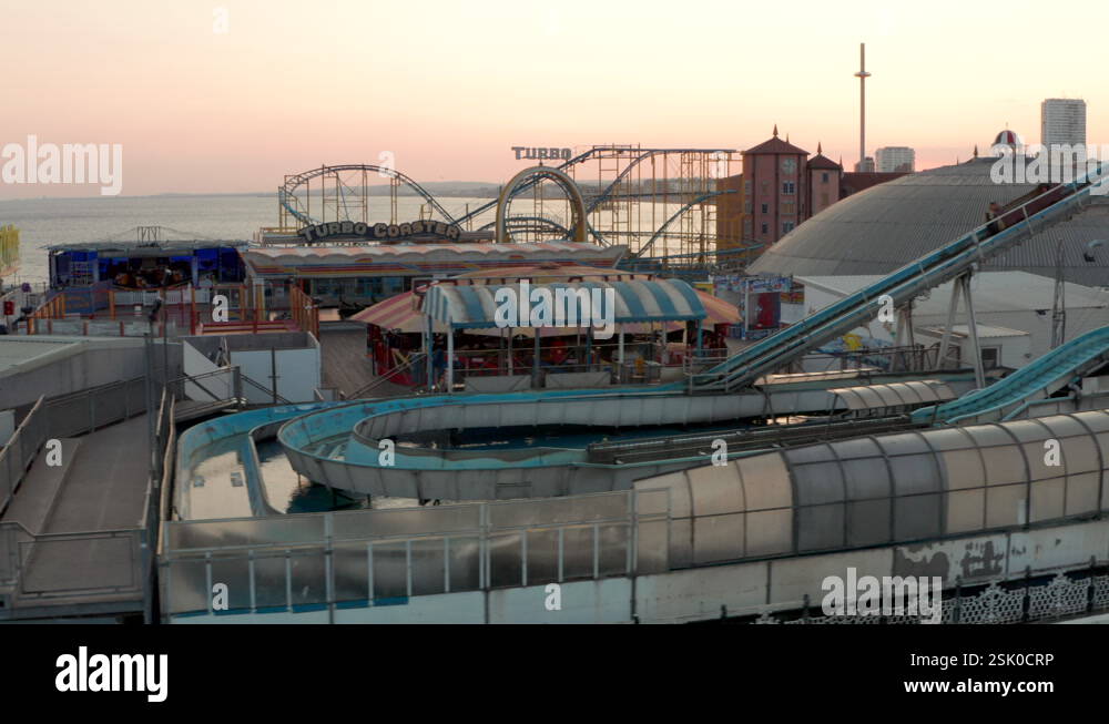 Closed rides Stock Videos & Footage - HD and 4K Video Clips - Alamy