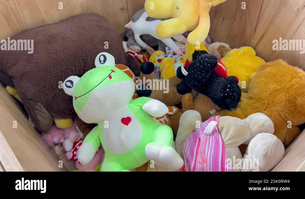 Second aid Stock Videos & Footage - HD and 4K Video Clips - Alamy