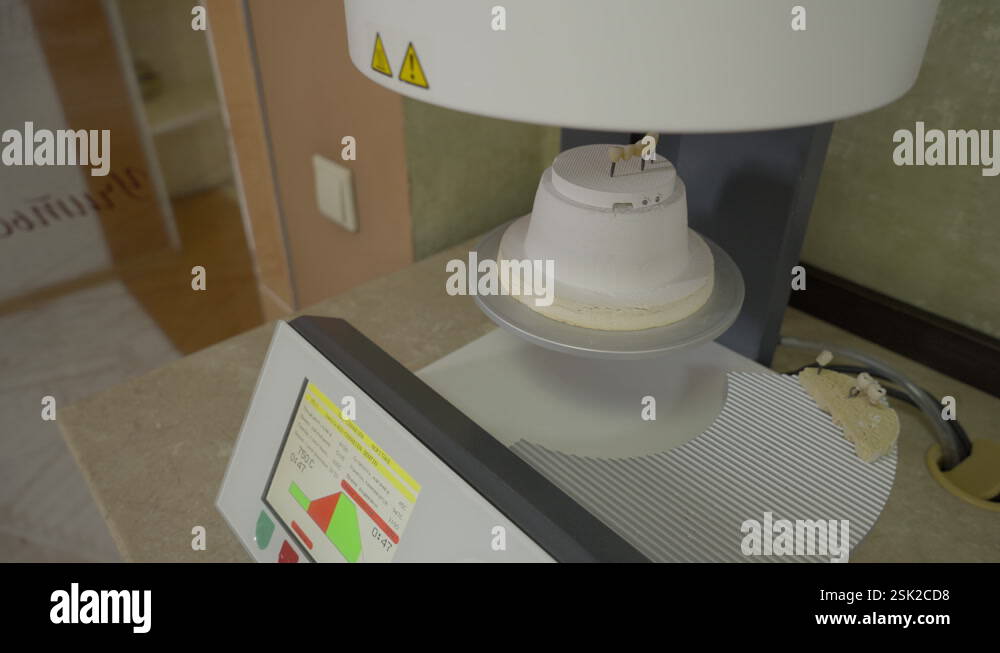 Dental laboratory press oven processing the material with high ...