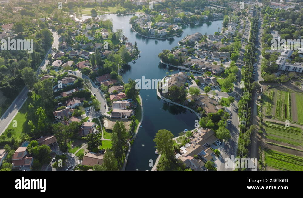 Calabasas luxury homes within dramatic natural landscape with pristine ...