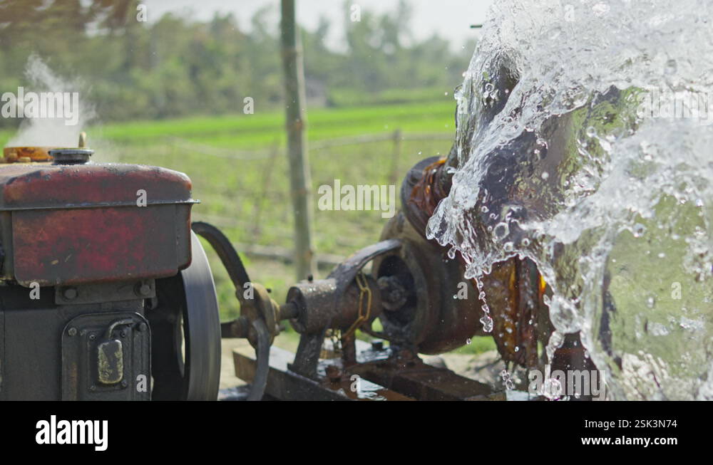 Water pump running in slow motion-water flushing in high speed from ...