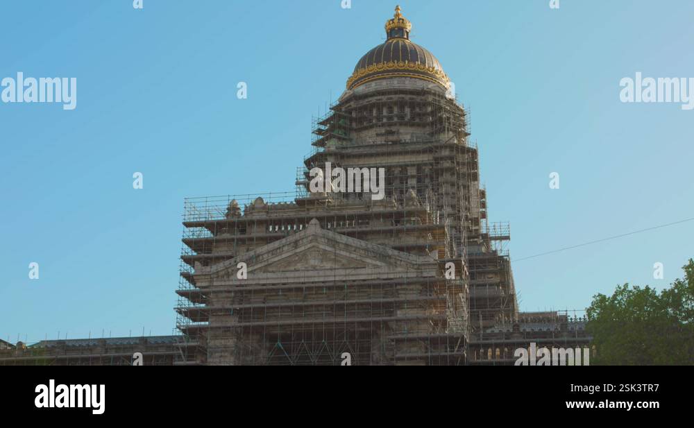 Structure of palace Stock Videos & Footage - HD and 4K Video Clips - Alamy