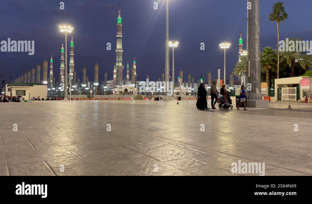 Night View Of Famous Mosque Al-Masjid an-Nabawi, Medina, Saudi Arabia ...