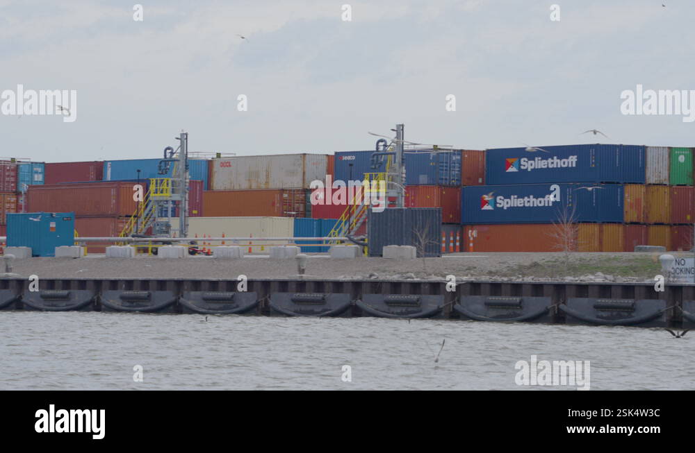 Cleveland containers shipping container Stock Videos & Footage - HD and ...