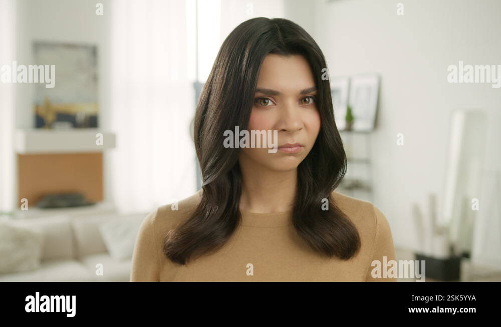 Hate and anger concept, Portrait of hateful woman feeling disgust and ...