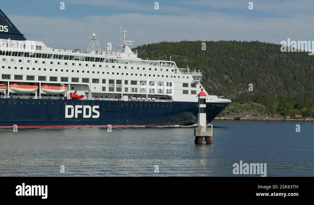 huge ship dfds pearl seaways passing side view oslofjorden norway Stock ...