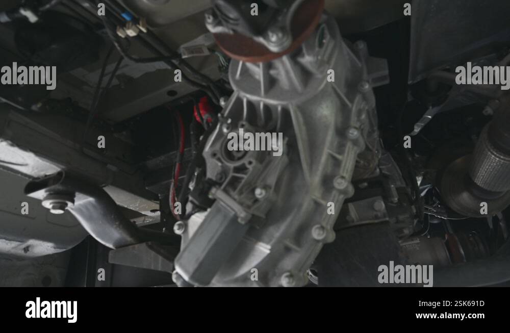 mechanical 4 wheel drive transfer case of a Sprinter van Stock Video ...