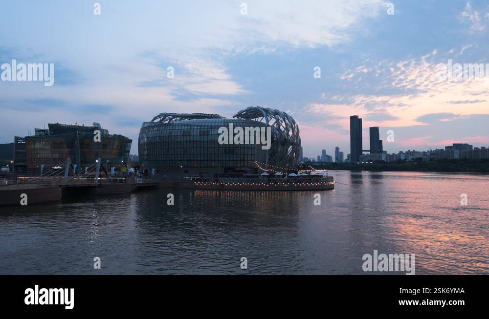 Sebit Floating Island Han River in Summer with Dramatic Sunset Sky ...