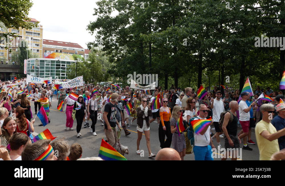 Lgbtq pride floats Stock Videos & Footage - HD and 4K Video Clips - Alamy