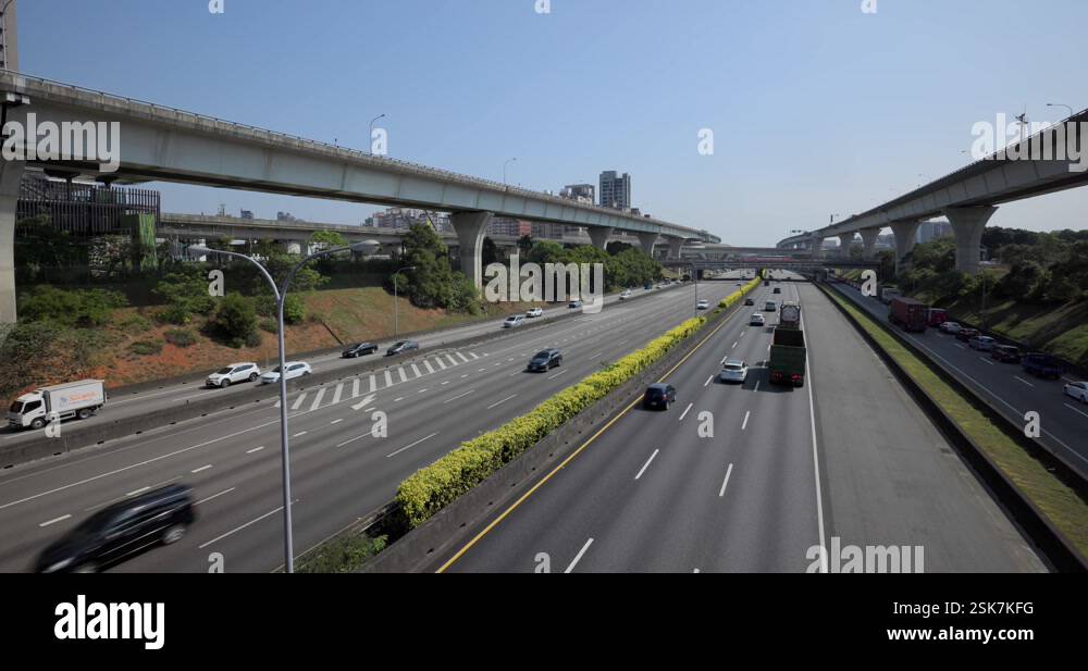 New Taipei, Taiwan 14 November 2022: Linkou freeway in the New Taipei ...