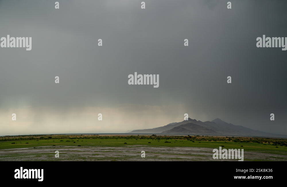 Time lapse of rain storm rolling over the Great Salt Lake at Antelope ...