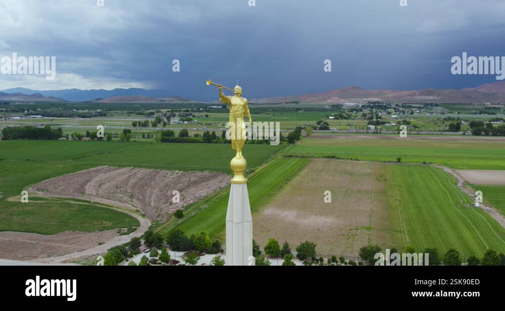 Symbolic Angel Moroni Statue Sculpture on LDS Mormon Temple in Payson ...