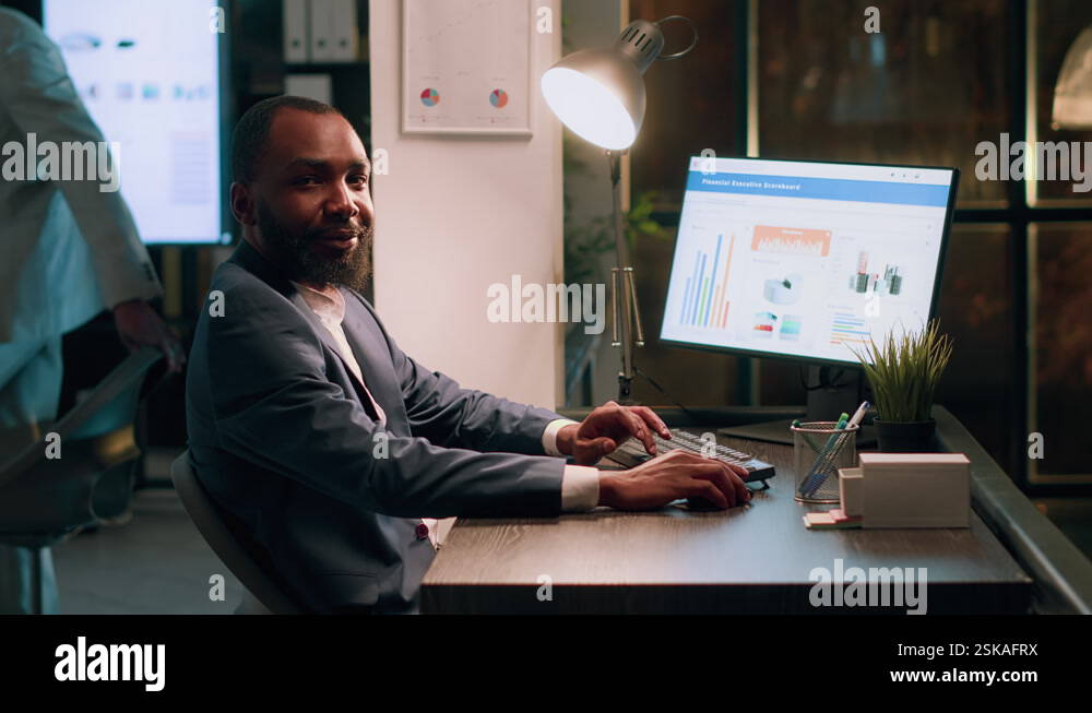 Employee payroll Stock Videos & Footage - HD and 4K Video Clips - Alamy