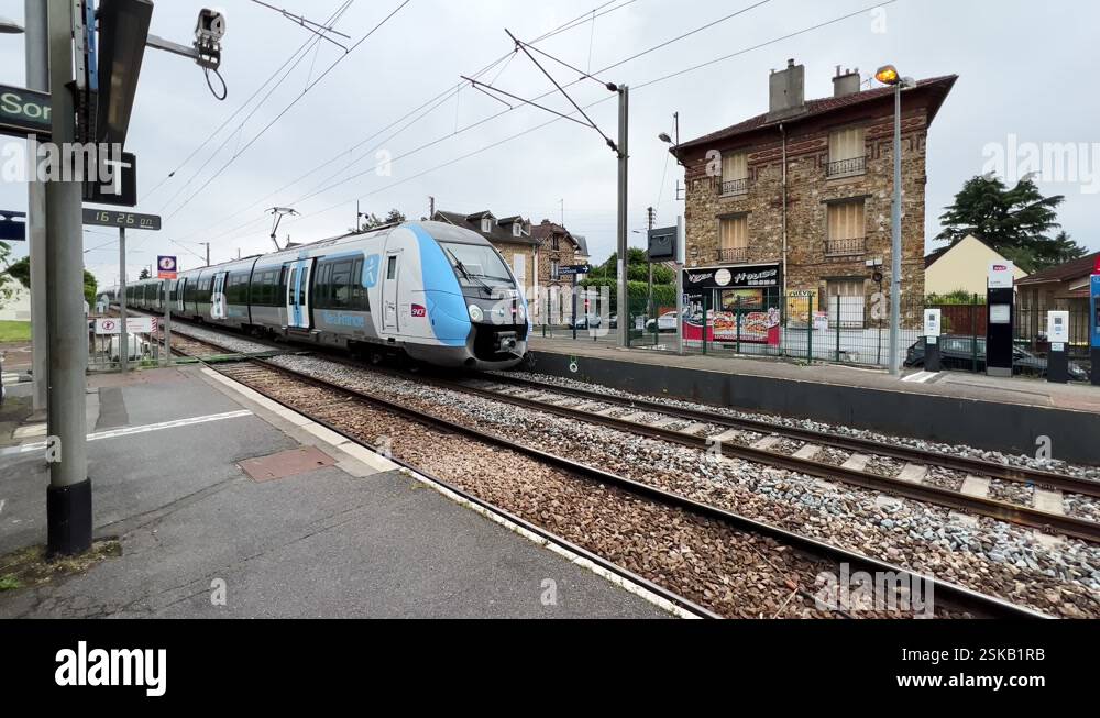 Paris commuter train Stock Videos & Footage - HD and 4K Video Clips - Alamy