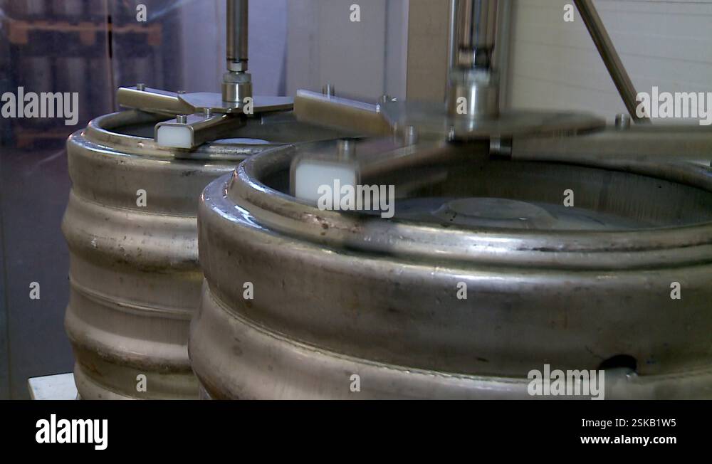 Flushing beer kegs at a brewery Stock Video Footage - Alamy