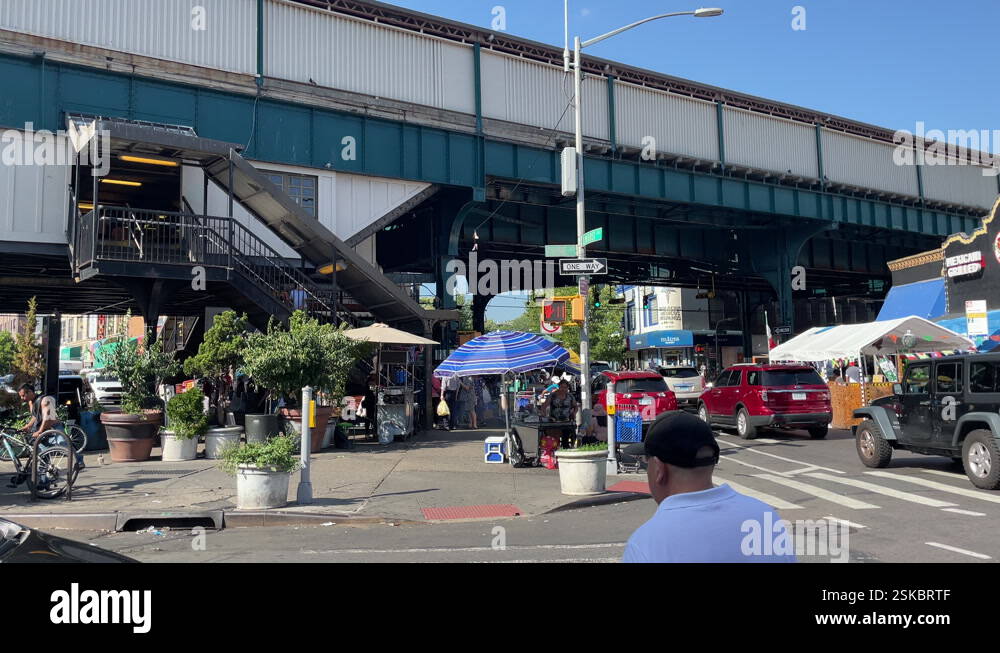 cityscape of subway elmhurst stop , 7 train in queens Stock Video ...