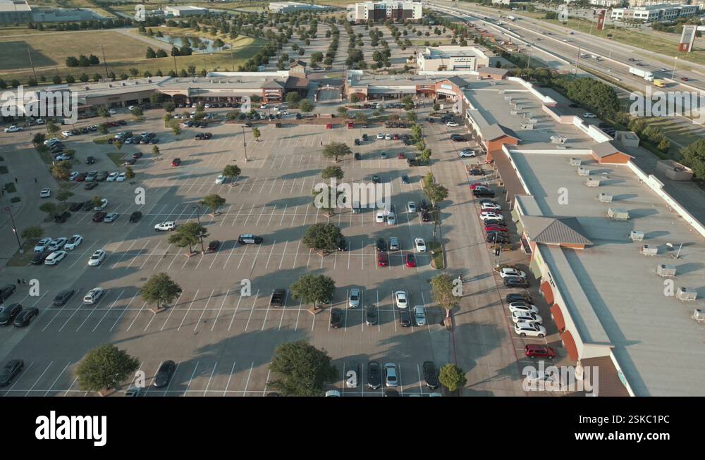 Mall aerial Stock Videos & Footage - HD and 4K Video Clips - Alamy