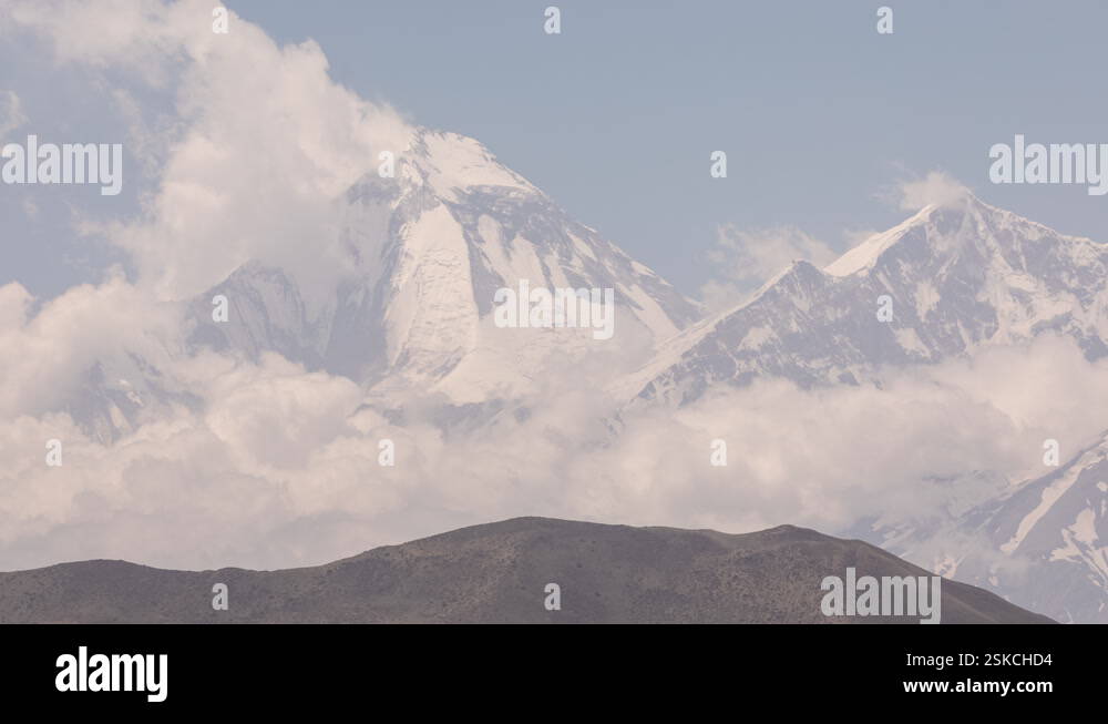 Time-lapse of the Anna-Purna range of mountains in Nepal as seen from ...