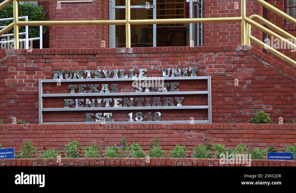 Walls Unit Death Row Huntsville Texas Exterior of Prison Entrance and ...