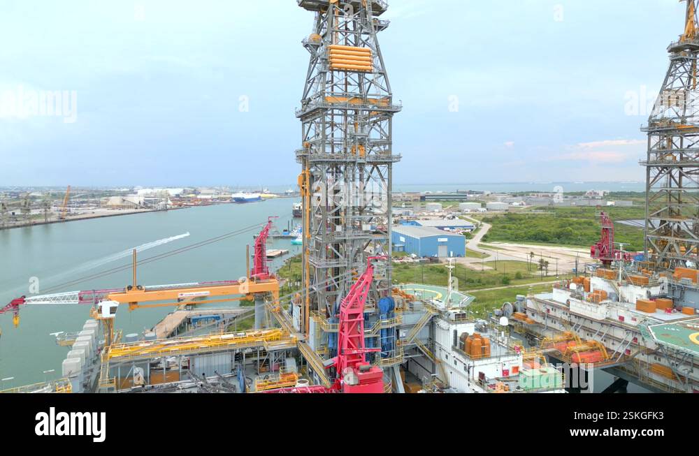 Oil rig under repair Stock Videos & Footage - HD and 4K Video Clips - Alamy