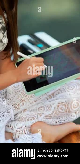 Designing a moment Stock Videos & Footage - HD and 4K Video Clips - Alamy