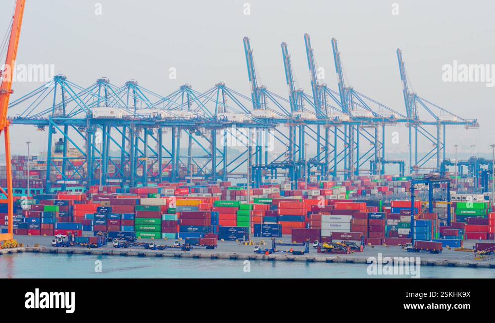 4k, Port cranes and many containers in the port city of Jeddah, Saudi ...