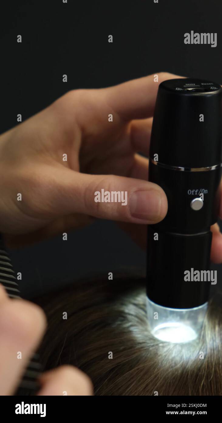 Close-up diagnostic complex for microscopic examination of hair and ...