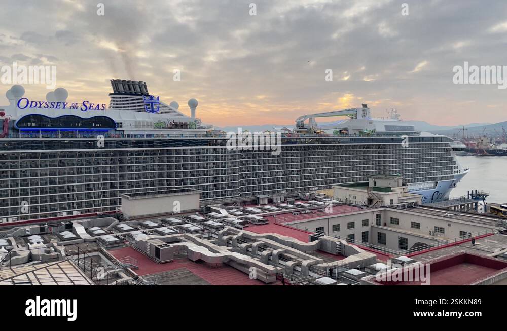 Quantum ultra class Stock Videos & Footage - HD and 4K Video Clips - Alamy