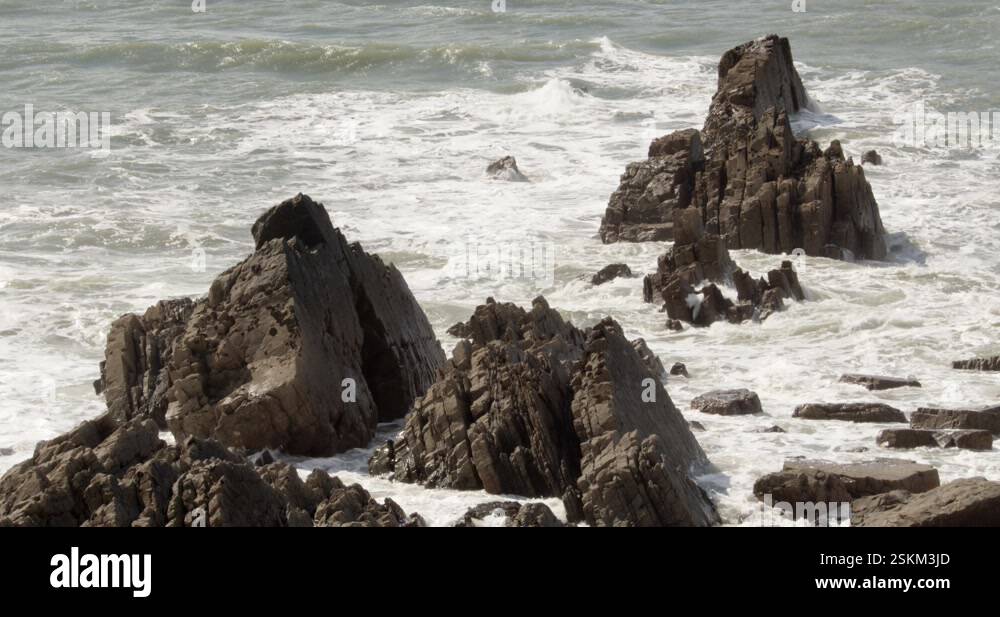 Cornish sea waves Stock Videos & Footage - HD and 4K Video Clips - Alamy