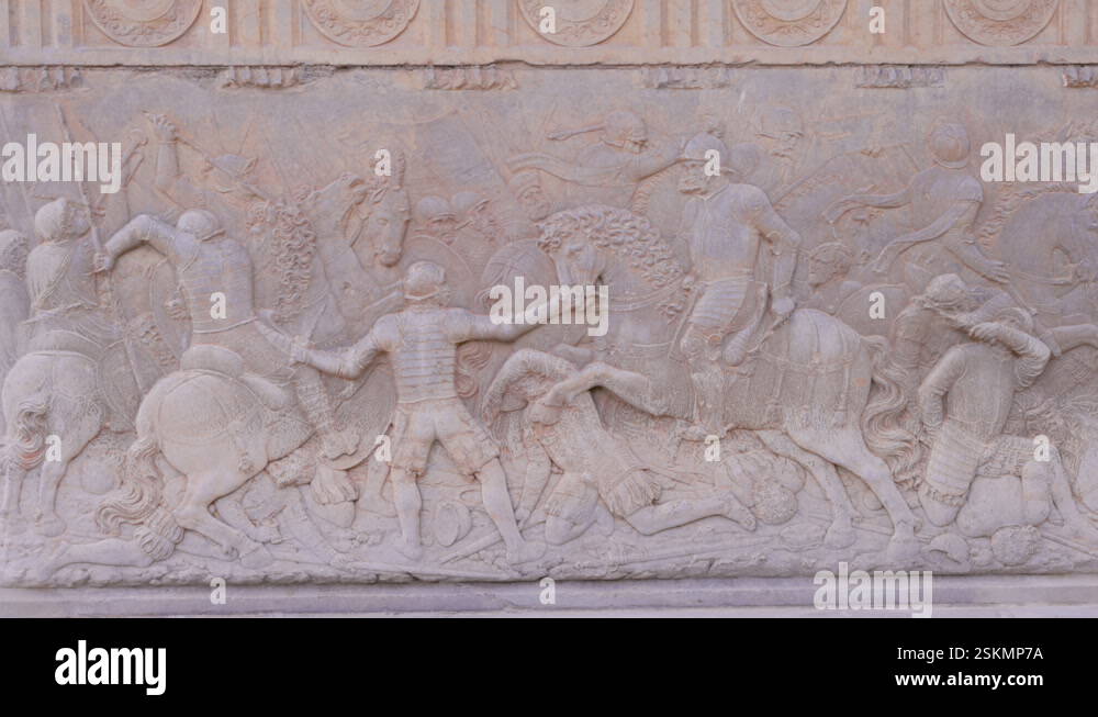 Alhambra wall relief Stock Videos & Footage - HD and 4K Video Clips - Alamy