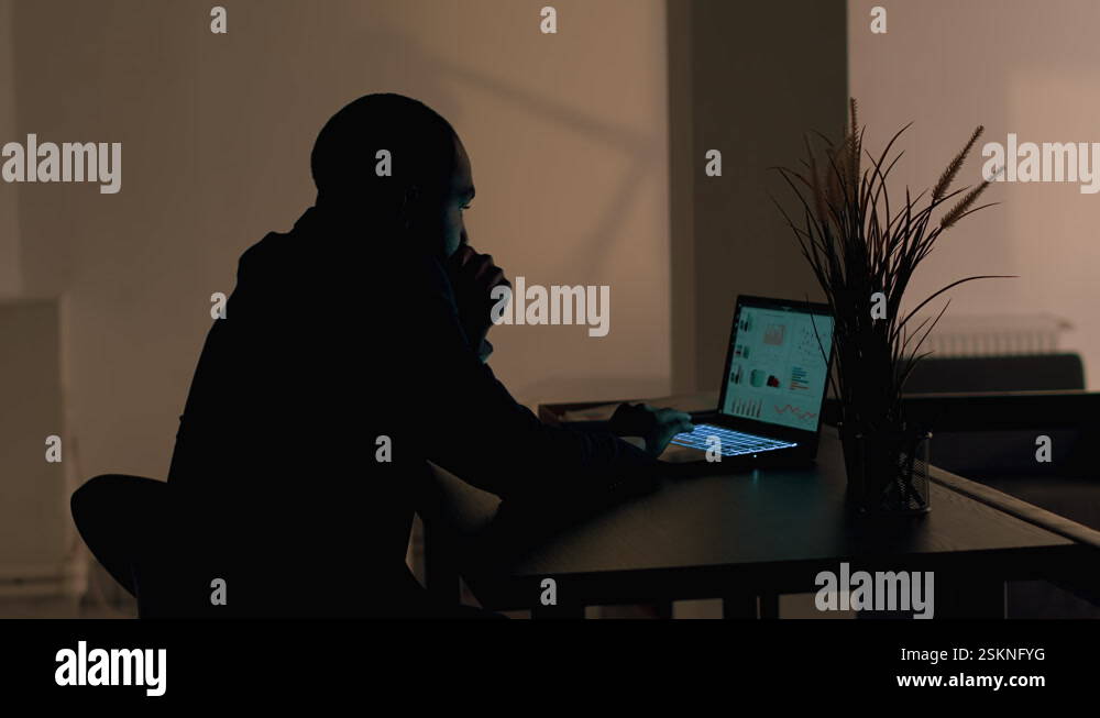 Home overnight Stock Videos & Footage - HD and 4K Video Clips - Alamy