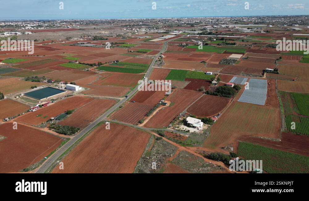 Red brown earth Stock Videos & Footage - HD and 4K Video Clips - Alamy