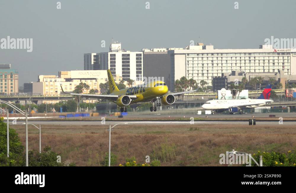 Spirit Airlines Airbus A320 Landing at Los Angeles International ...